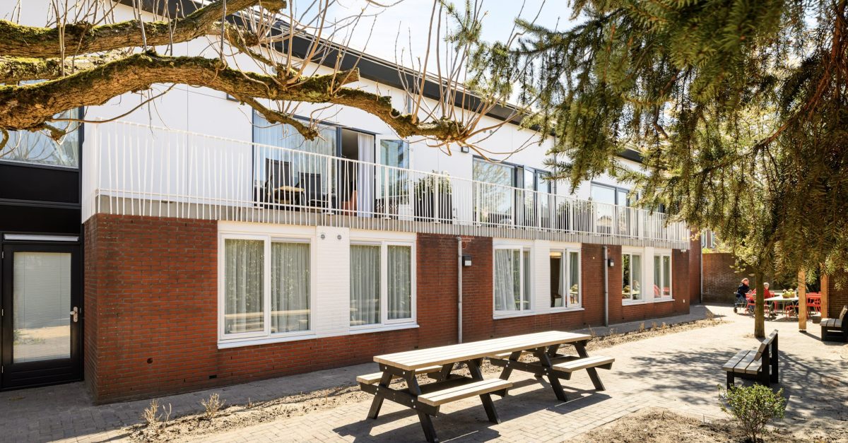 Renovatie en optopping Plataanlaan Baarn